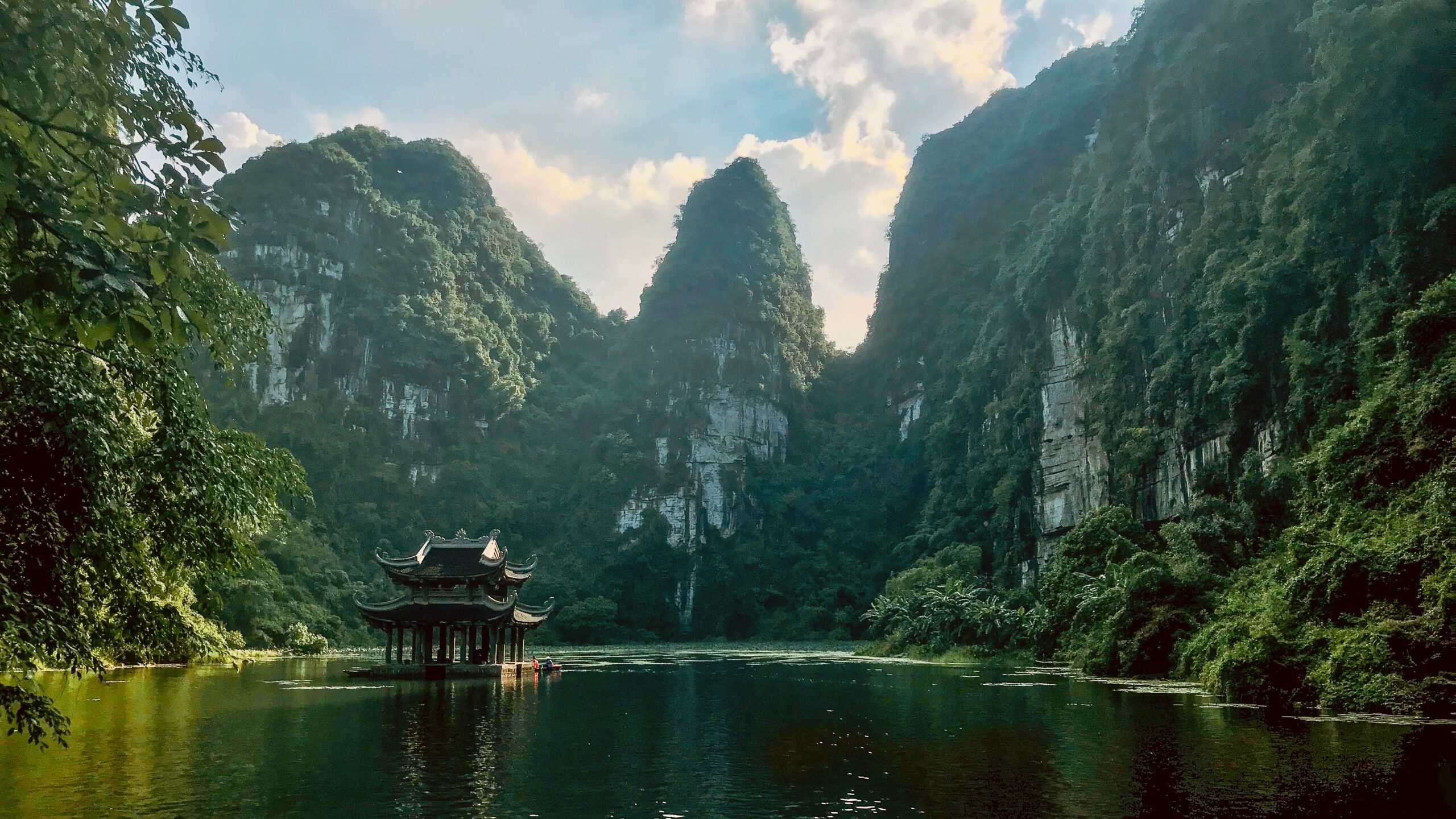 A Magical Day Trip from Hanoi | Trang An & Ninh Binh