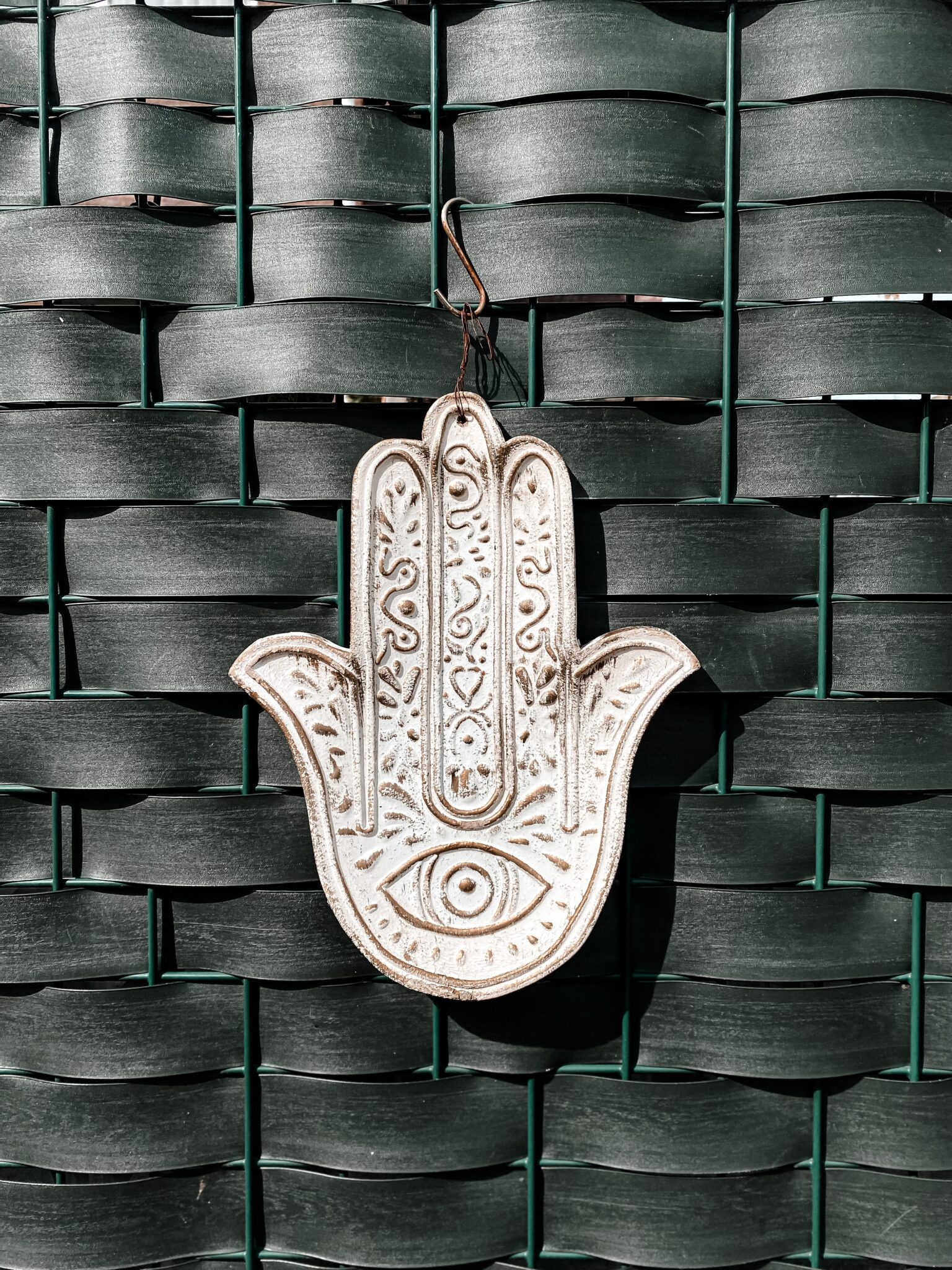 What is the Difference Between the Evil Eye and Hamsa Hand?