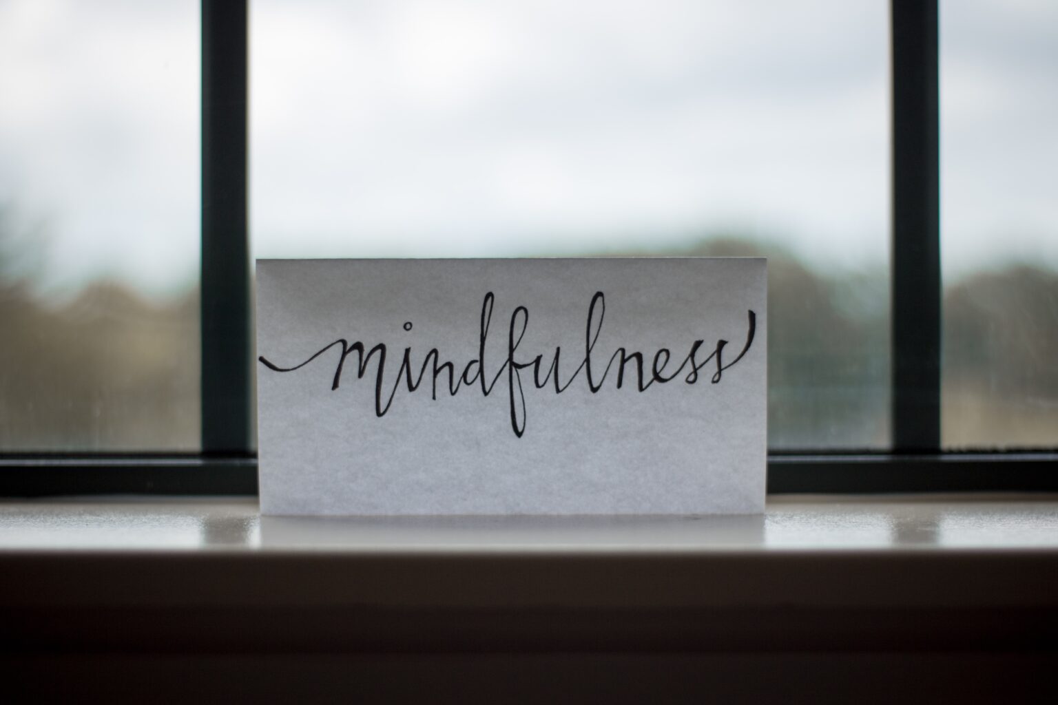 10 Easy Ways to Meditate While Traveling | Mindful Travel