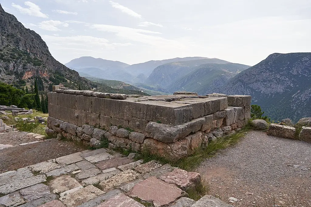 13 Incredible Things to Do in Delphi, Greece