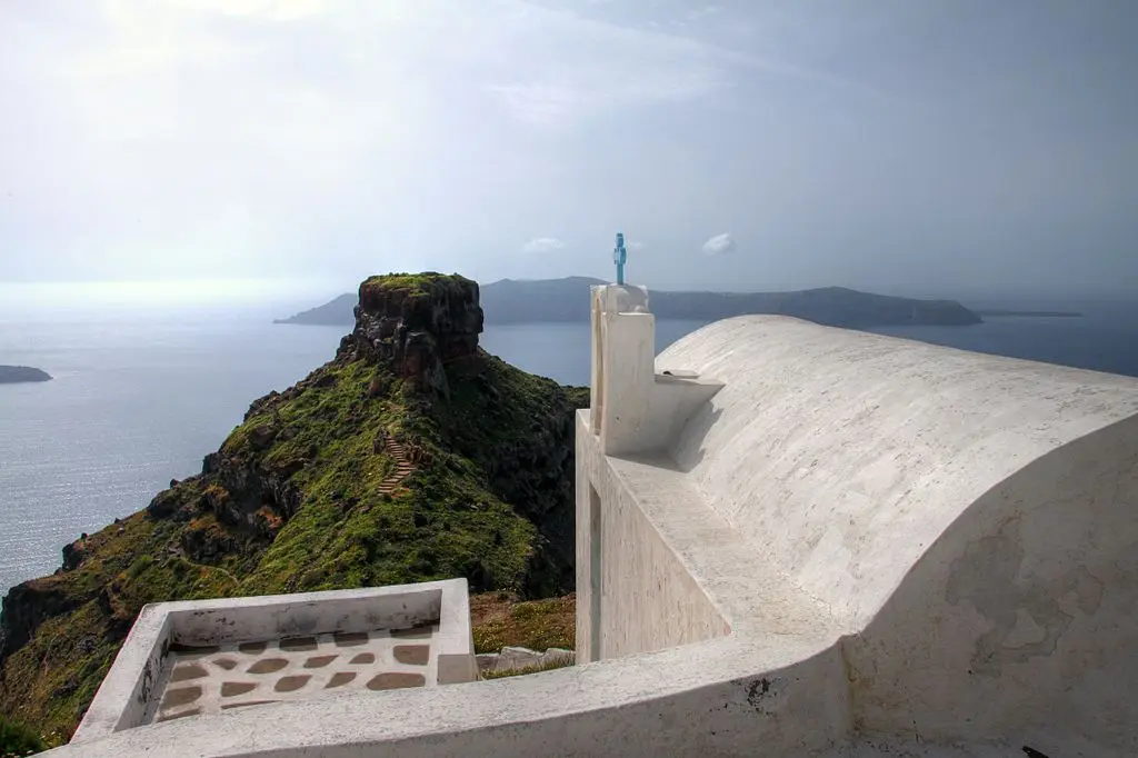 Ultimate Travel Guide for Santorini, Greece (+ Hidden Gems)