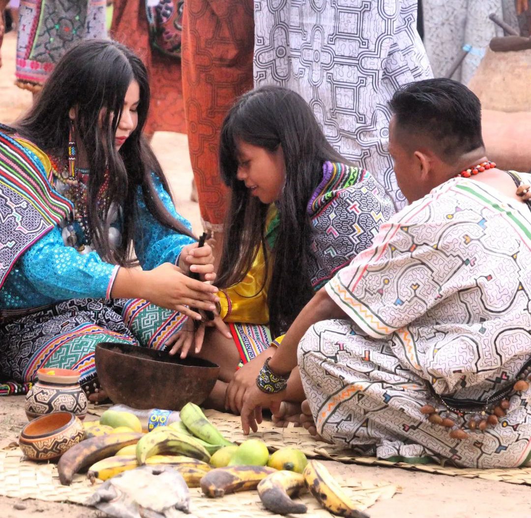 An In-depth Guide to Tarot Symbolism | Lore, Meanings & More